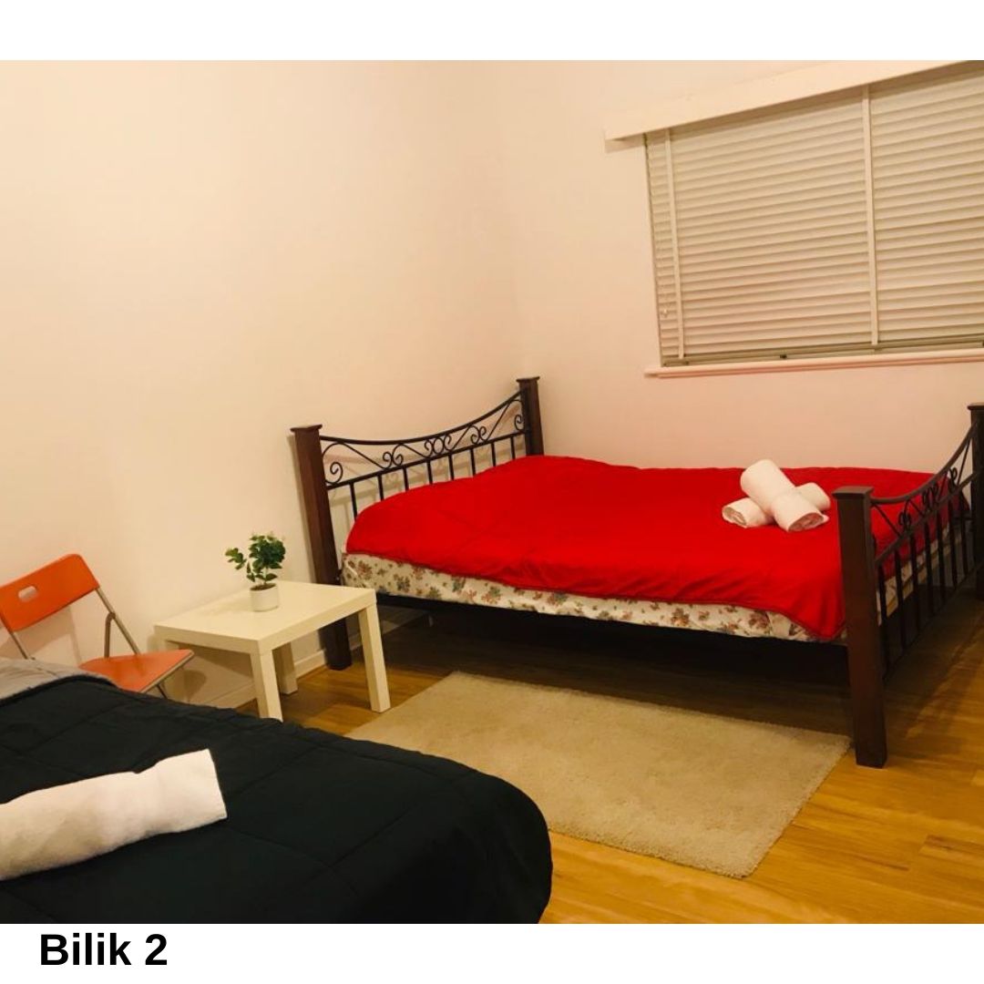 PERTH MUSLIM HOMESTAY, LAWRANCE